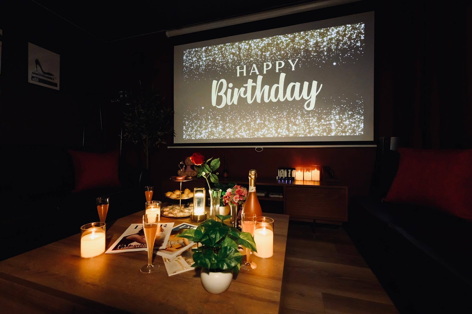 25.11月OPEN🌹心斎橋駅4分✨ラグジュアリー空間で女子会やデート💕100㌅大画面で高画質&高音質 本格シネマ体験🎥✨の写真11