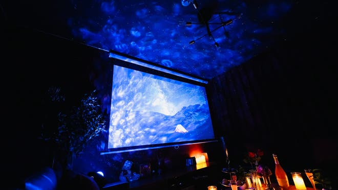 25.11月OPEN🌹心斎橋駅4分✨ラグジュアリー空間で女子会やデート💕100㌅大画面で高画質&高音質 本格シネマ体験🎥✨の写真9