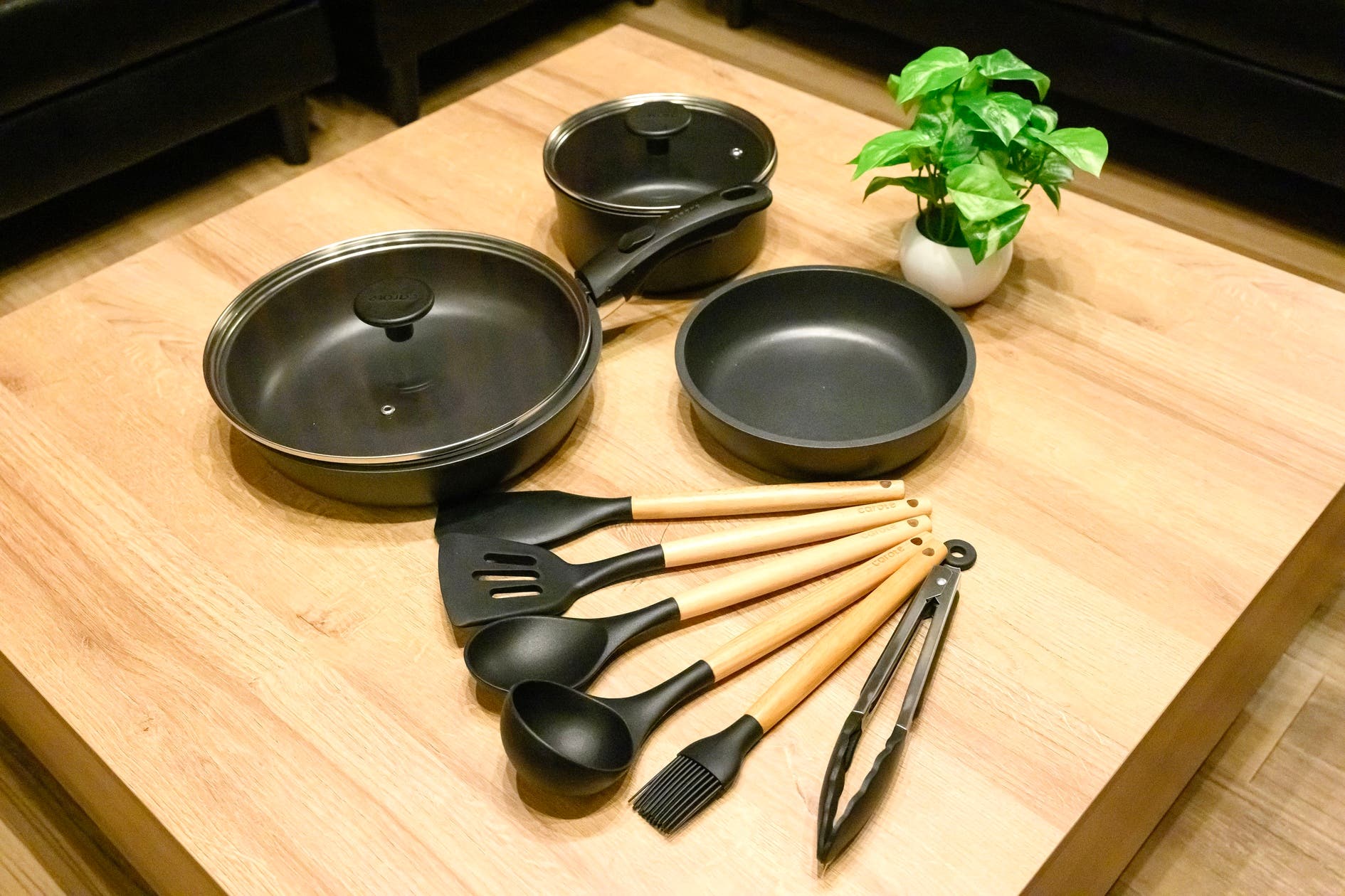 25.11月OPEN🌹心斎橋駅4分✨ラグジュアリー空間で女子会やデート💕100㌅大画面で高画質&高音質 本格シネマ体験🎥✨の写真25