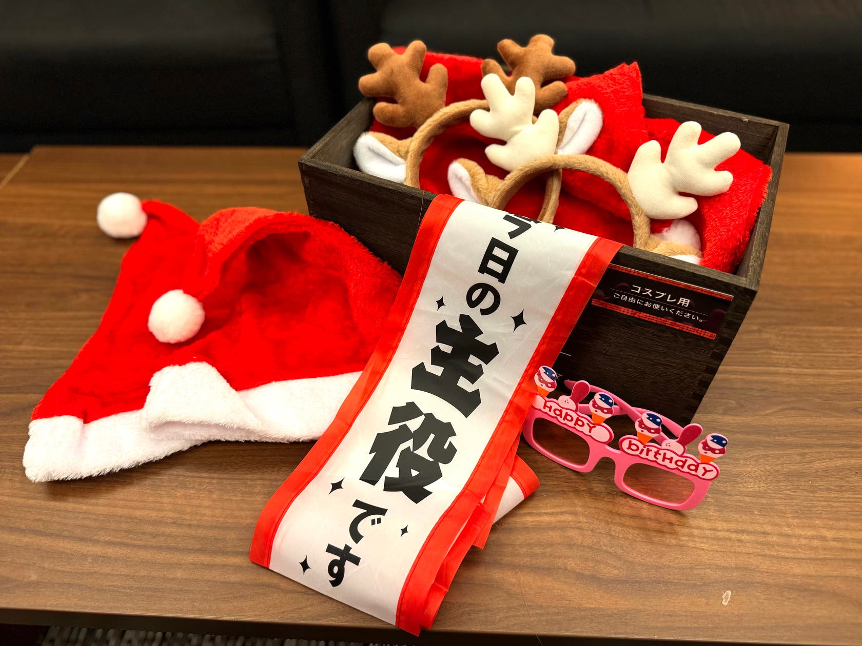 🎄森のクリスマス開催中!!🎄神田駅徒歩5分🚃本格電気式ピザ窯🍕75インチ大画面テレビ📺 14名ソファー席🛋️の写真10