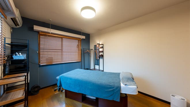 川崎駅6分|清潔で落ち着く施術専用サロン。12月は1時間1,080円/LUSSO手動昇降ベッド・タオル完備。の写真3