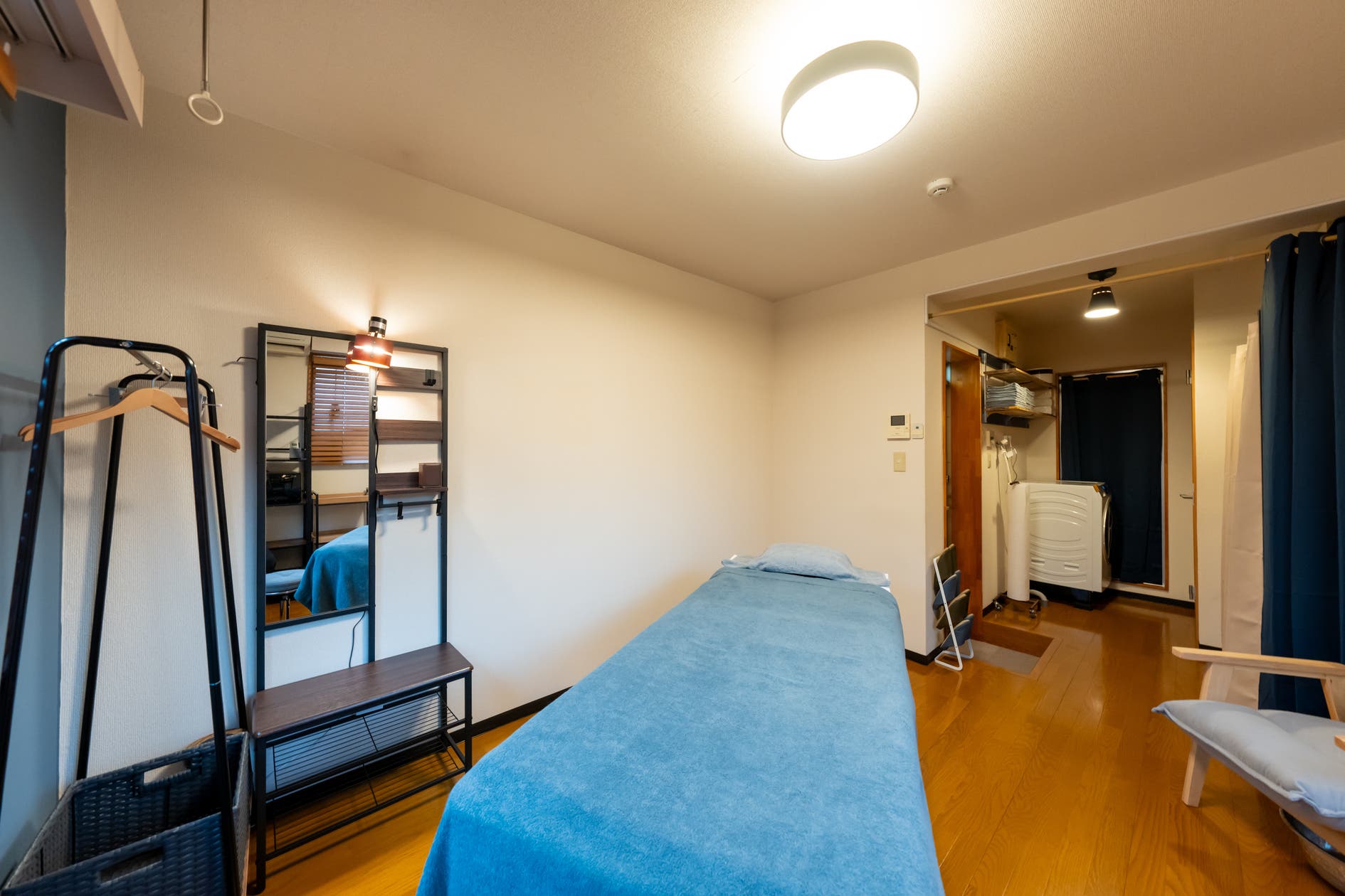 川崎駅6分｜清潔で落ち着く施術専用サロン。12月は1時間1,080円／LUSSO手動昇降ベッド・タオル完備。の写真7