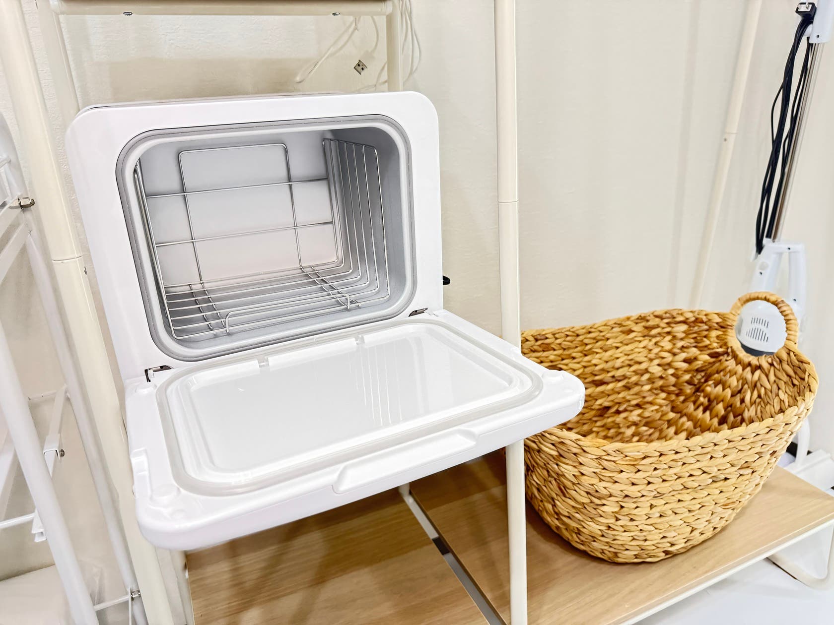 白色を基調とした明るく清潔感のある「corelabo203　SHIRO」名古屋駅徒歩５分✨エステ・ネイル・整体✨可燃ごみすて無料の写真14