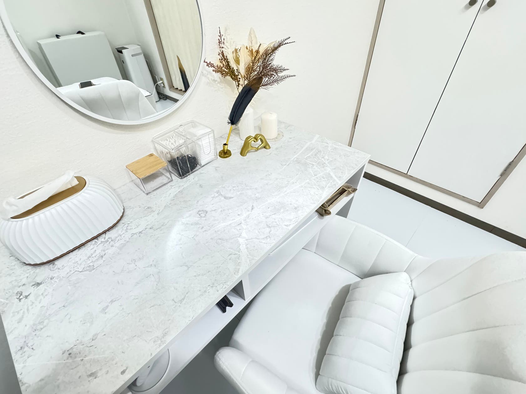 白色を基調とした明るく清潔感のある「corelabo203　SHIRO」名古屋駅徒歩５分✨エステ・ネイル・整体✨可燃ごみすて無料の写真21