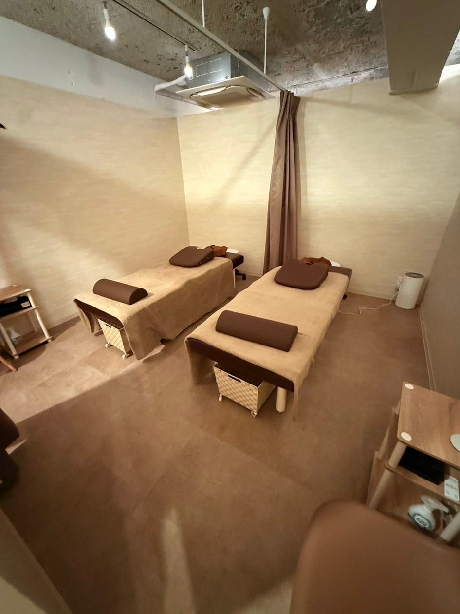 【代々木駅徒歩1分】好立地のレンタルサロンの写真2