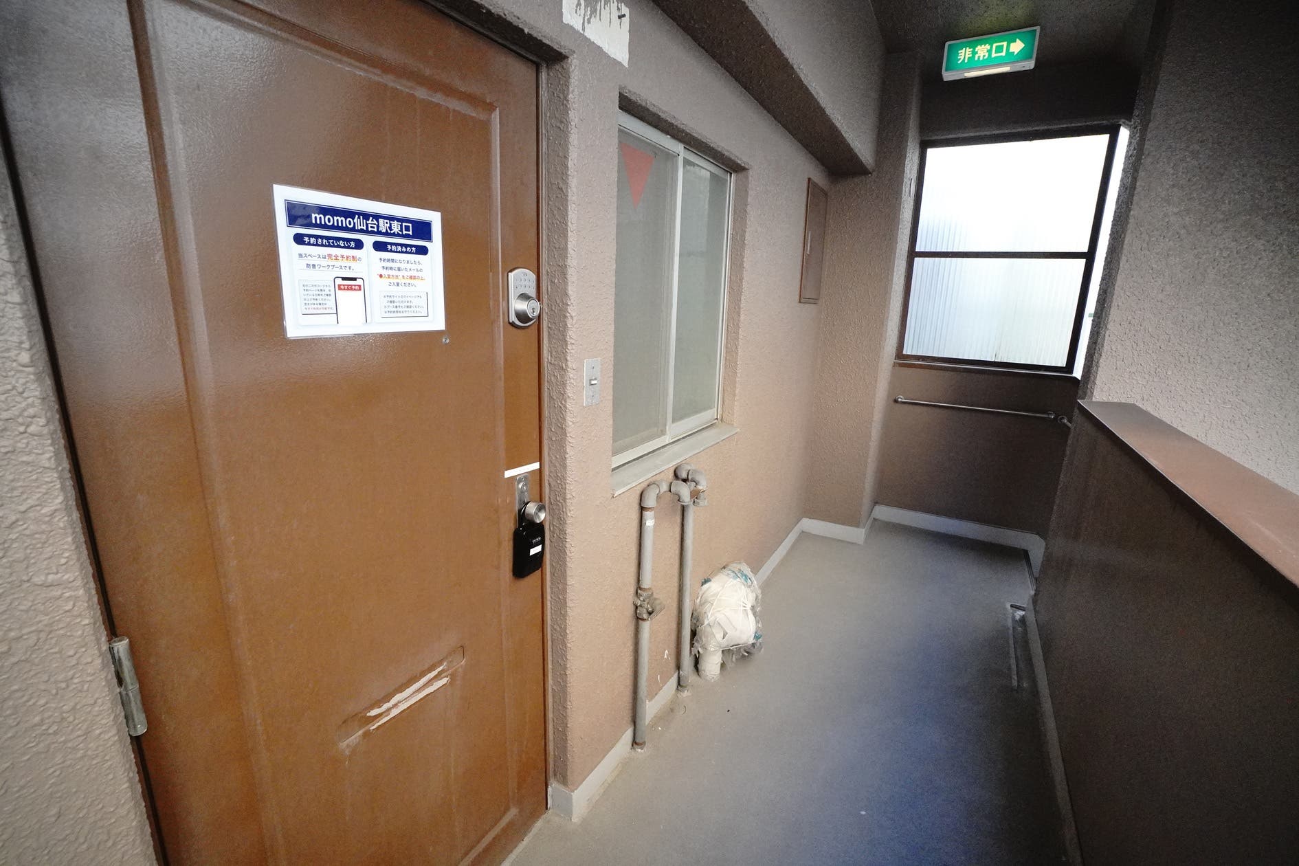 ＜momo仙台駅東口No.4＞完全個室ワークブース💼光回線Wi-Fi📶電源🔌テレワーク/ZOOM/面接/自習/作業の写真9