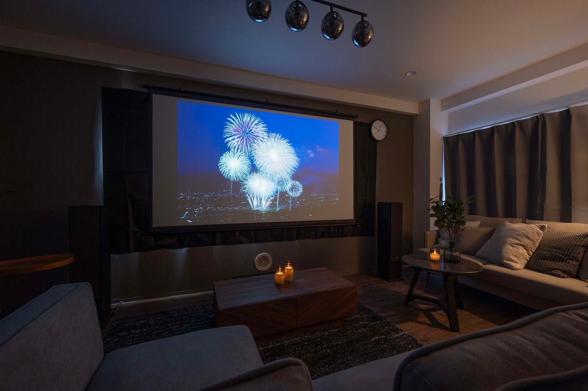 【大画面で映画・ライブ鑑賞】大船駅4分🚶最高画質4Kﾌﾟﾛｼﾞｪｸﾀｰ・超特大100ｲﾝﾁｽｸﾘｰﾝ・最高音質で映画鑑賞🍿の写真12