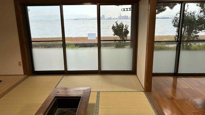 目の前にプライベートビーチのような砂浜が広がる「能古島の一軒家」の写真10