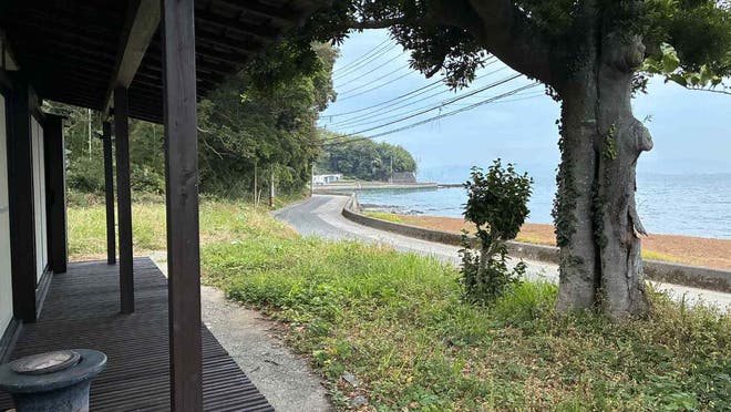 目の前にプライベートビーチのような砂浜が広がる「能古島の一軒家」の写真15