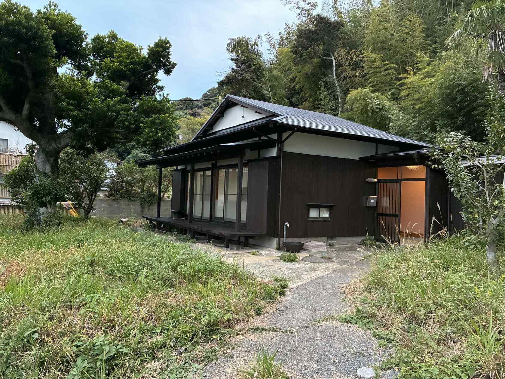 目の前にプライベートビーチのような砂浜が広がる「能古島の一軒家」の写真1