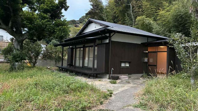 目の前にプライベートビーチのような砂浜が広がる「能古島の一軒家」の写真1