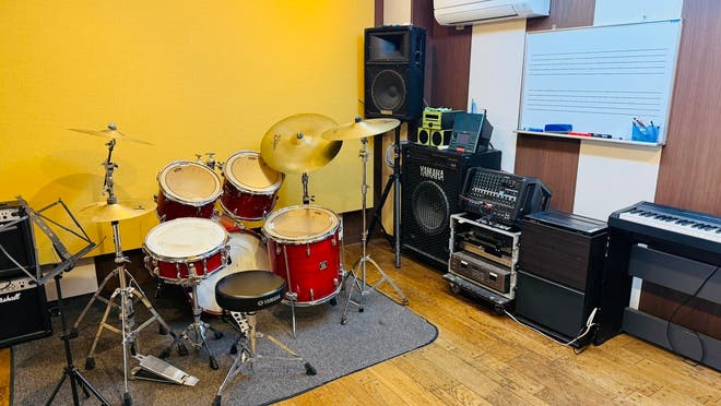 防音室スタジオ・ドラム・ギター・管弦楽器の練習のご利用に。の写真2