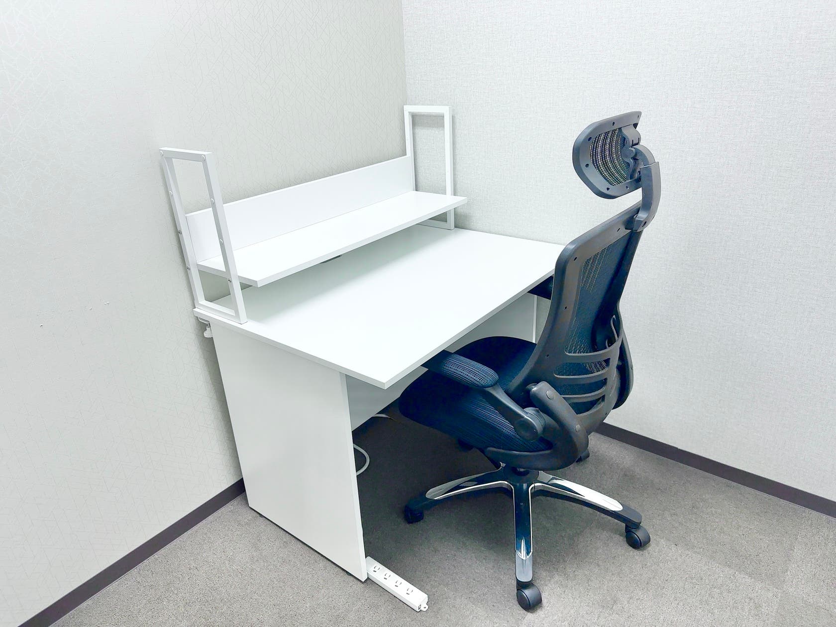 【名古屋駅1番出口より徒歩3分】1～2名★個室で人目を気にせず集中して作業・仕事・学習に最適！Wi-Fi無料！時間貸の写真1