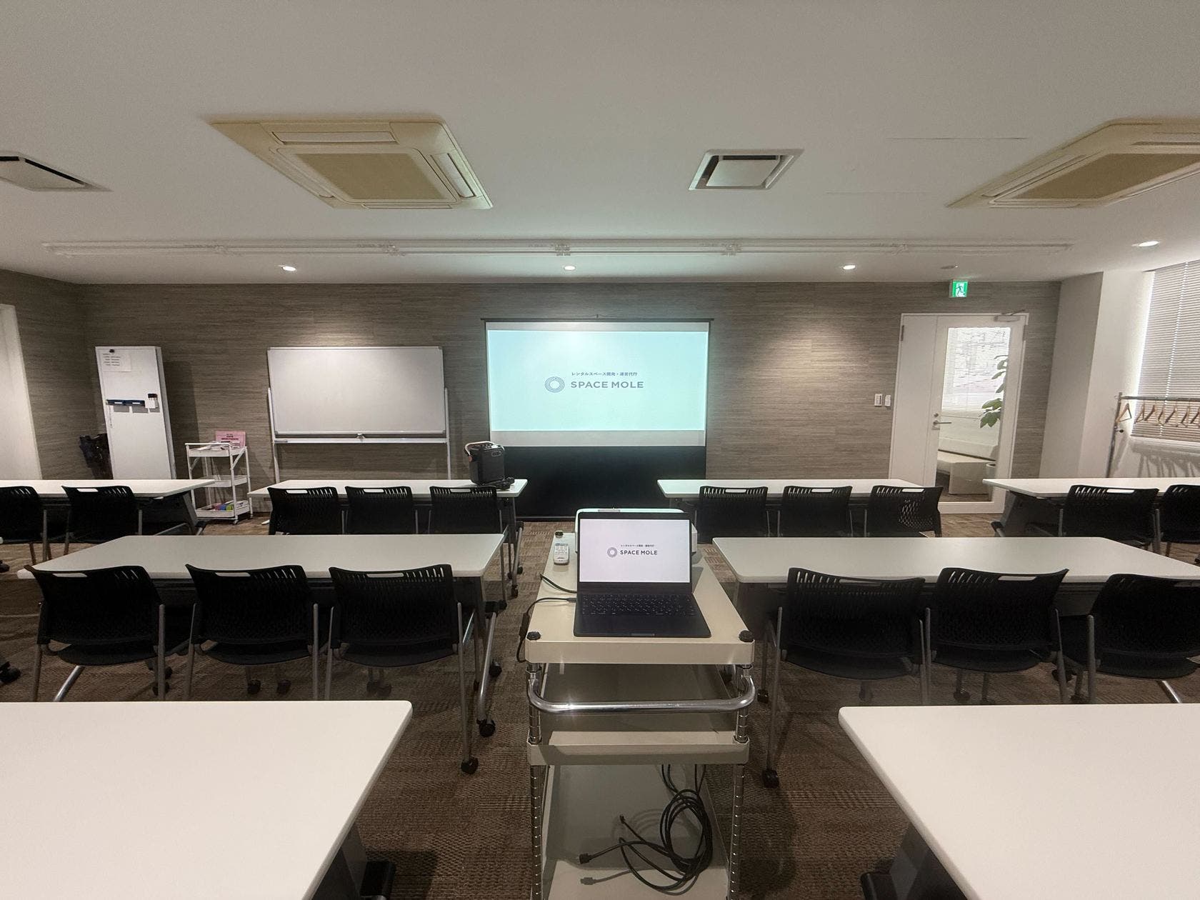 スペモ🏰駒沢大学駅近🚉会議💻セミナー👩‍🏫研修📖説明会🗣️プロジェクター完備✨786_TreatWORK駒沢大学の写真1