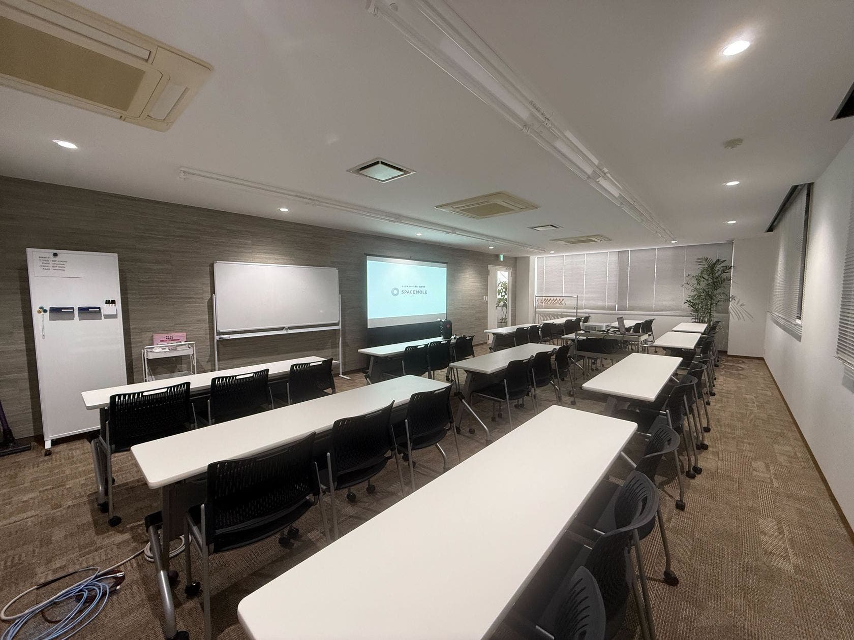 スペモ🏰駒沢大学駅近🚉会議💻セミナー👩‍🏫研修📖説明会🗣️プロジェクター完備✨786_TreatWORK駒沢大学の写真2