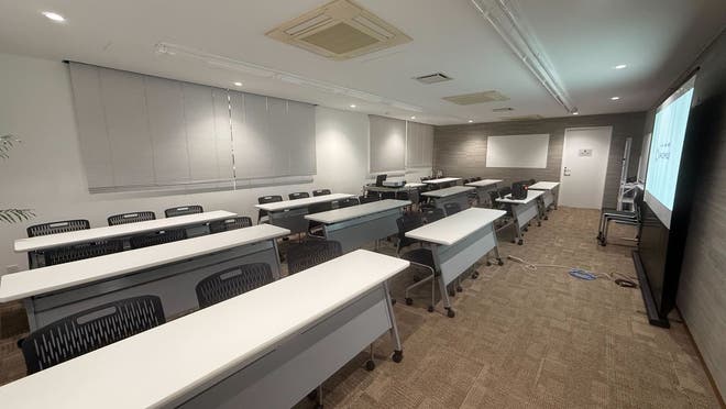 スペモ🏰駒沢大学駅近🚉会議💻セミナー👩🏫研修📖説明会🗣️プロジェクター完備✨786_TreatWORK駒沢大学の写真3