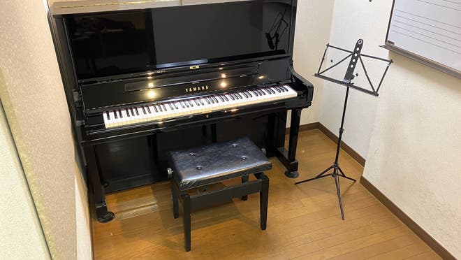 【中山駅徒歩4分】アビテックス(防音室)。ピアノ・フルート・バイオリン等の楽器の個人練習、アンサンブルの合わせに!の写真1
