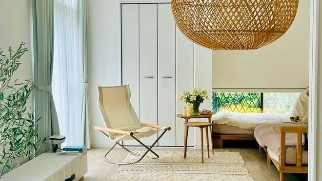 逗子・鎌倉駅からバス徒歩で20分、カフェのような一軒家ワークスペース、居心地のよい逗子サロン(駐車場一台あり)の写真1