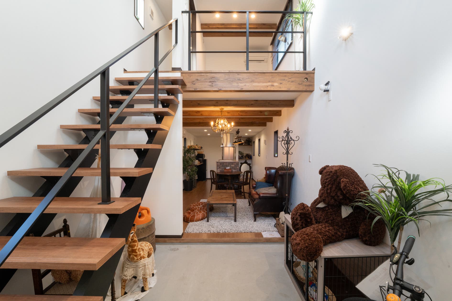 🕌おしゃれアンティーク家具🕌開放的な空間❤️✨撮影🎦イベントに最適🎉✨最大20名OK✨😊岐阜駅から徒歩10分😊の写真2