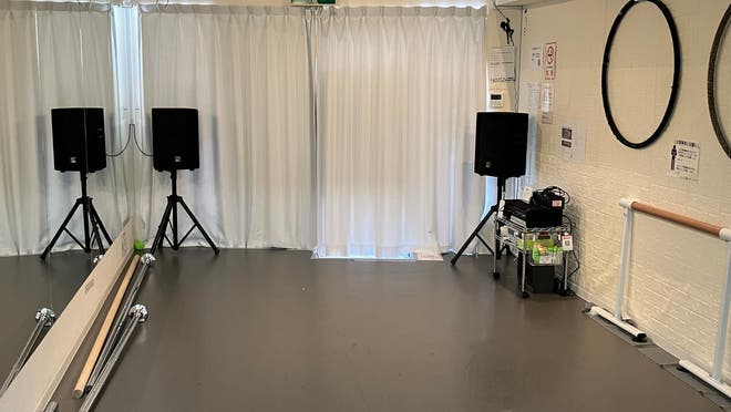 阿波座駅から徒歩2分のダンススタジオの写真5