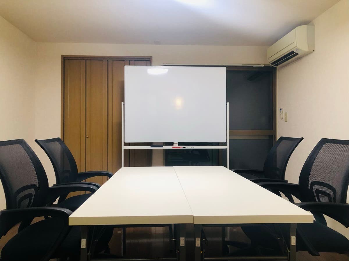 徒歩5分貸し会議室の写真1