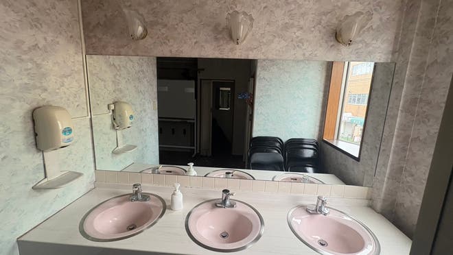 大人数~少人数お値段対応!広さ115㎡の多目的レンタルスペース2F イベント・ダンスに利用できる鏡付きスタジオ【名古屋市中村区】の写真4