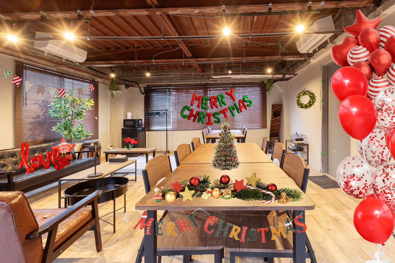 【ゴミ捨て無料！】駅近・広々50㎡・小人数から大人数までOK！100㌅特大スクリーン！2次会・打ち上げ・撮影OKの写真1