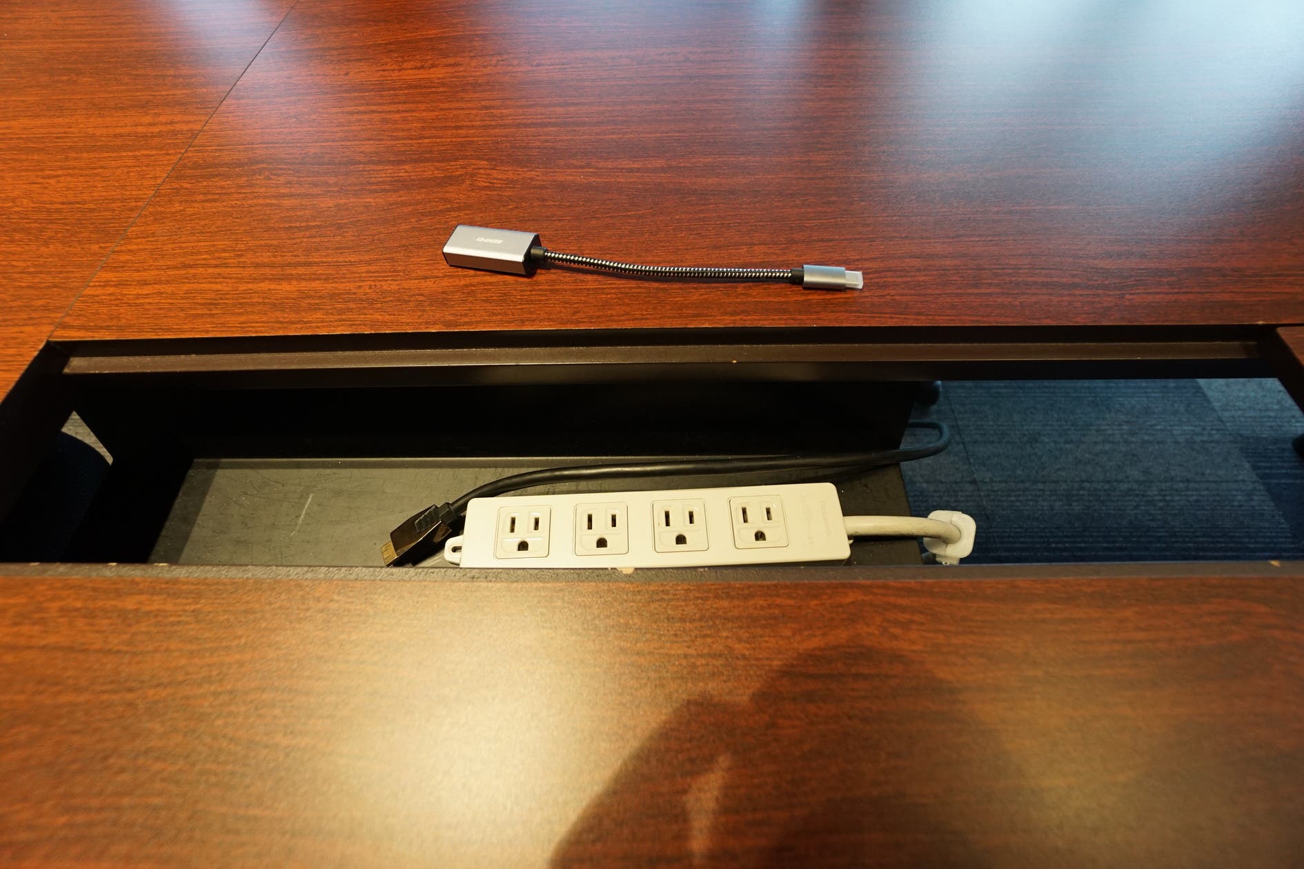 ＜UPオフィス高輪台会議室 1003号室＞高輪台駅徒歩1分🚃12名収容🪑光回線Wi-Fi📶会議/商談/面談/ワークショップの写真11