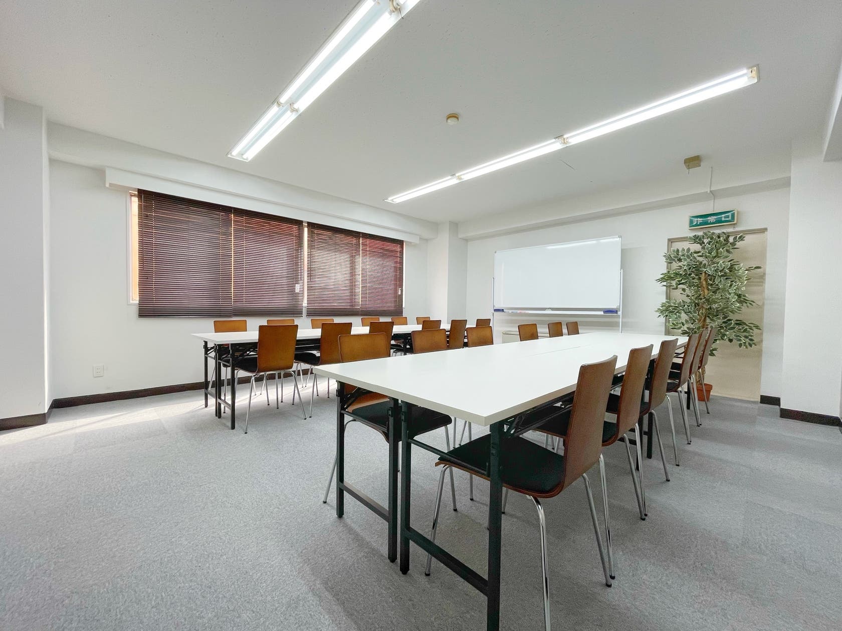 《RIVERLD千葉Ｇ》千葉駅西口徒歩2分/最大24名/飲食/無料Wifi/会議/テレワーク/ボードゲーム/ワークショップの写真9