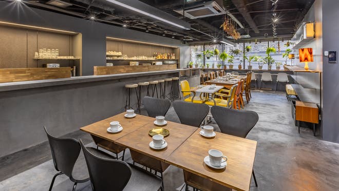 スペモ🏰忘年会🍺飲食店許可施設🍽️撮影🎥パーティ🎊セミナー👩💻802_CafefleurLOUNGE心斎橋の写真1