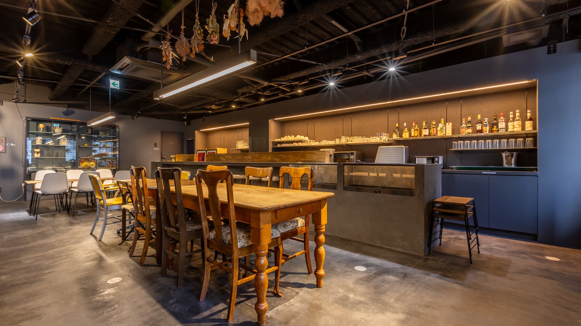 スペモ🏰忘年会🍺飲食店許可施設🍽️撮影🎥パーティ🎊セミナー👩‍💻802_CafefleurLOUNGE心斎橋の写真6