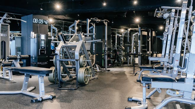 11種類のマシンを完備!渋谷駅【徒歩4分】&天井高3m超|上質でラグジュアリーな極上空間の写真2