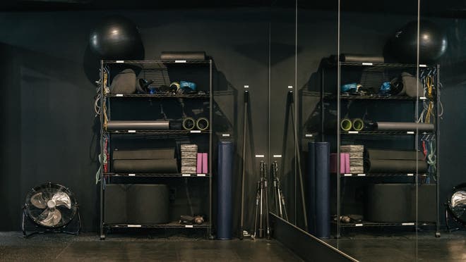 11種類のマシンを完備!渋谷駅【徒歩4分】&天井高3m超|上質でラグジュアリーな極上空間の写真8