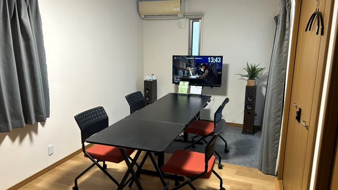 車での来場もOK 静かな住宅街の集中個室|快適ワークチェア&昇降デスクでテレワーク・学習・小会議に最適の写真6