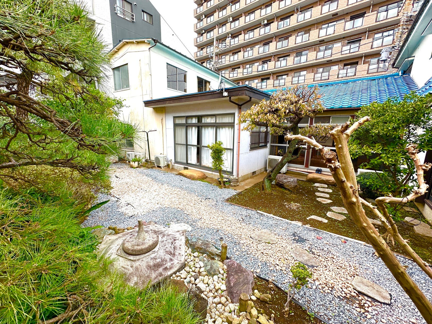 和室・洋室・キッチン・日本庭園！レトロな和洋折衷で部屋数多く撮影向き！の写真13