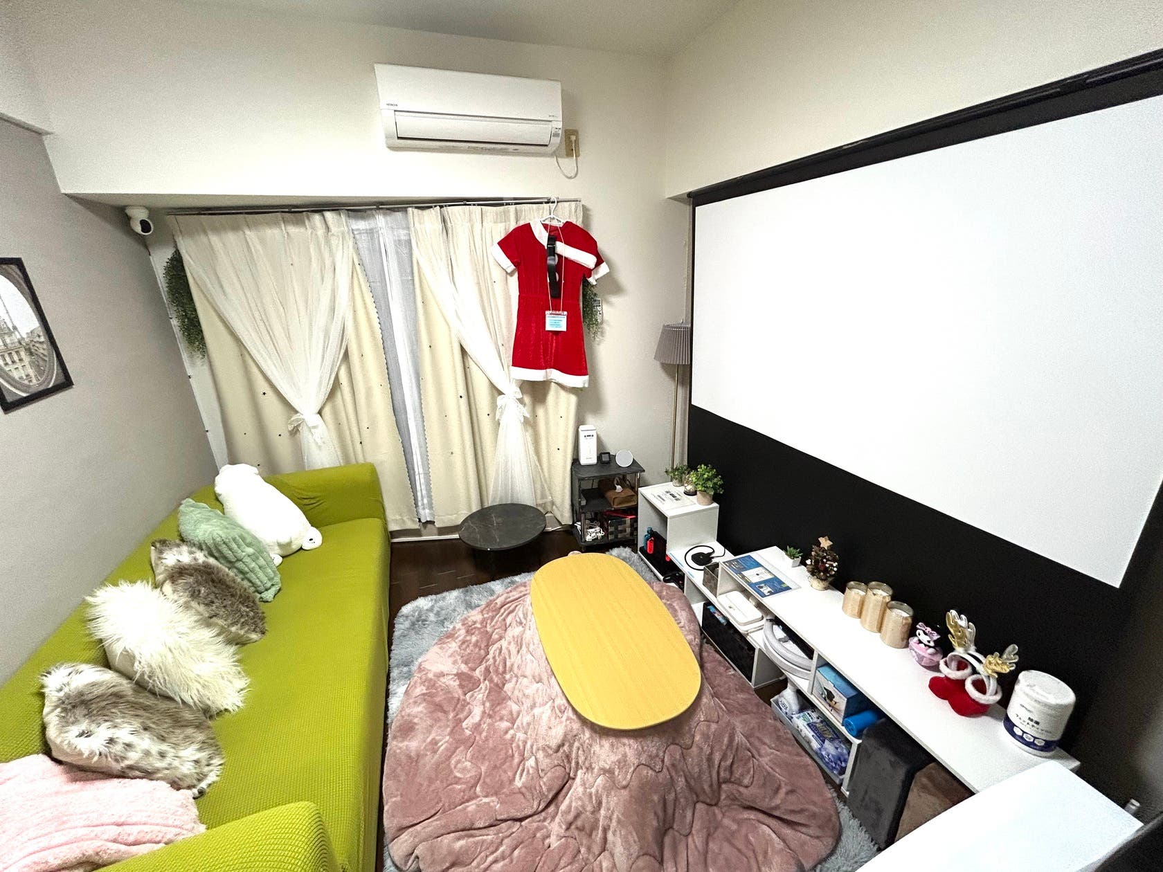 NRS03🎄クリスマスパーティー💕こたつのあるお部屋💕おうちデート💕女子会💕誕生日会💕映画鑑賞💕推し活の写真1