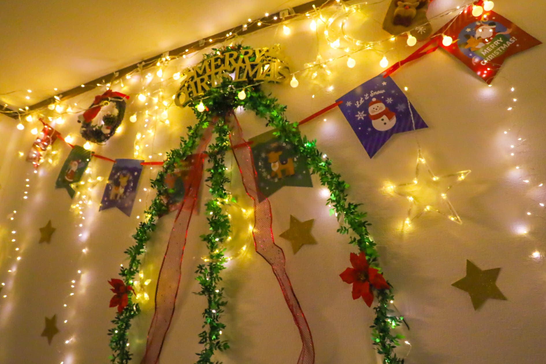 🌟【金山駅徒歩3分】クリスマス仕様のお部屋貸切✨声で点灯！誕生日・女子会・推し活・撮影に💖キッチン&夜景もの写真3