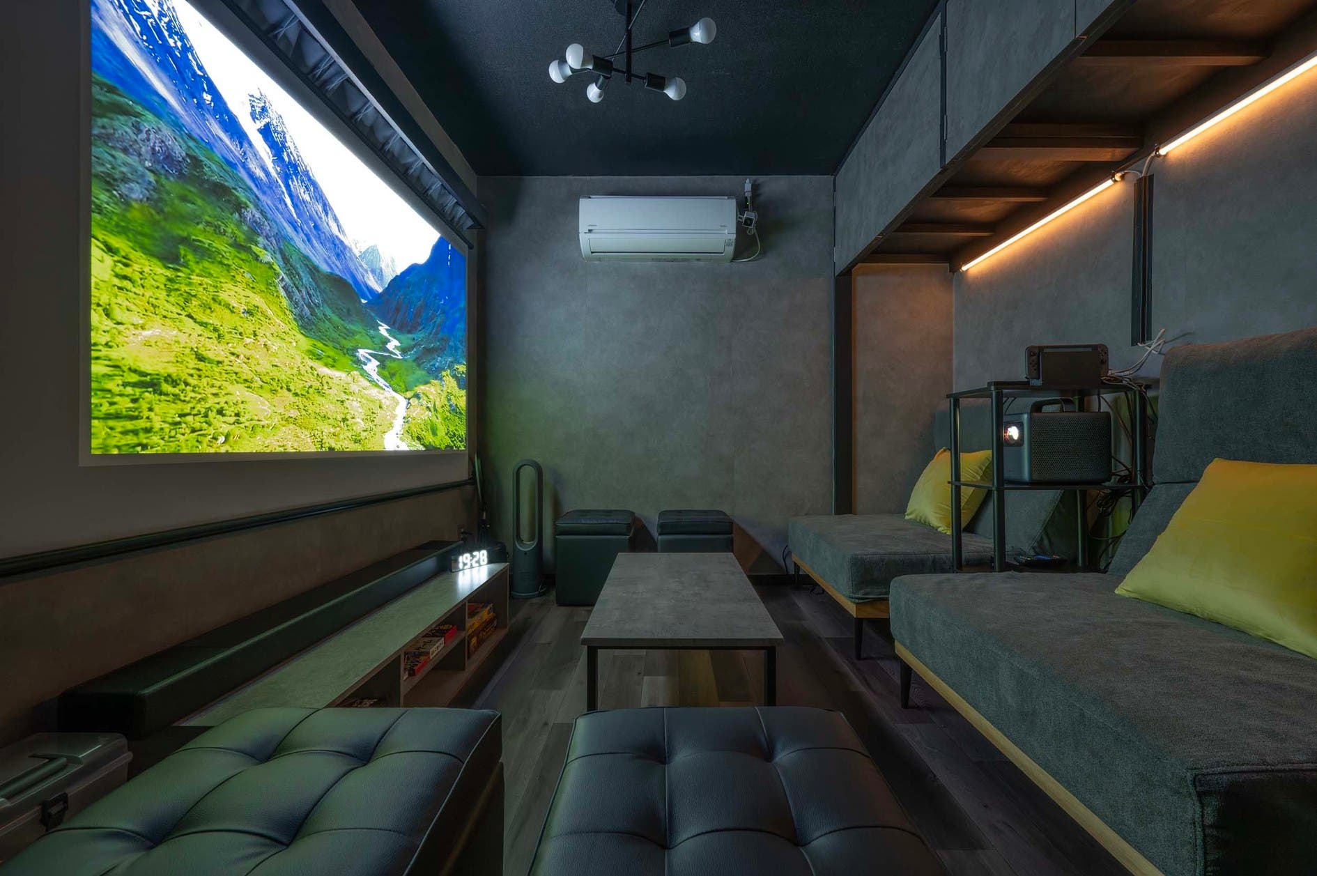 セレコレ🌳クリスマス🎄最大9名🉐ﾌﾟﾛｼﾞｪｸﾀ📽️映画🐈‍⬛デート💓ゲーム🎮女子会💗推し活🌟nifty池袋の写真2