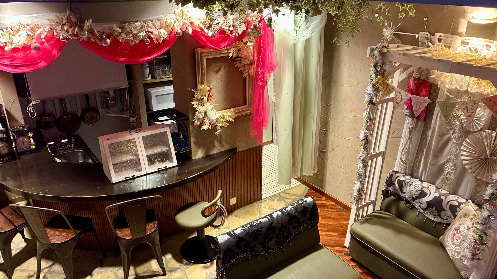 👗昭和記念公園近く🌼螺旋階段のあるハウススタジオ コスプレ撮影の写真4