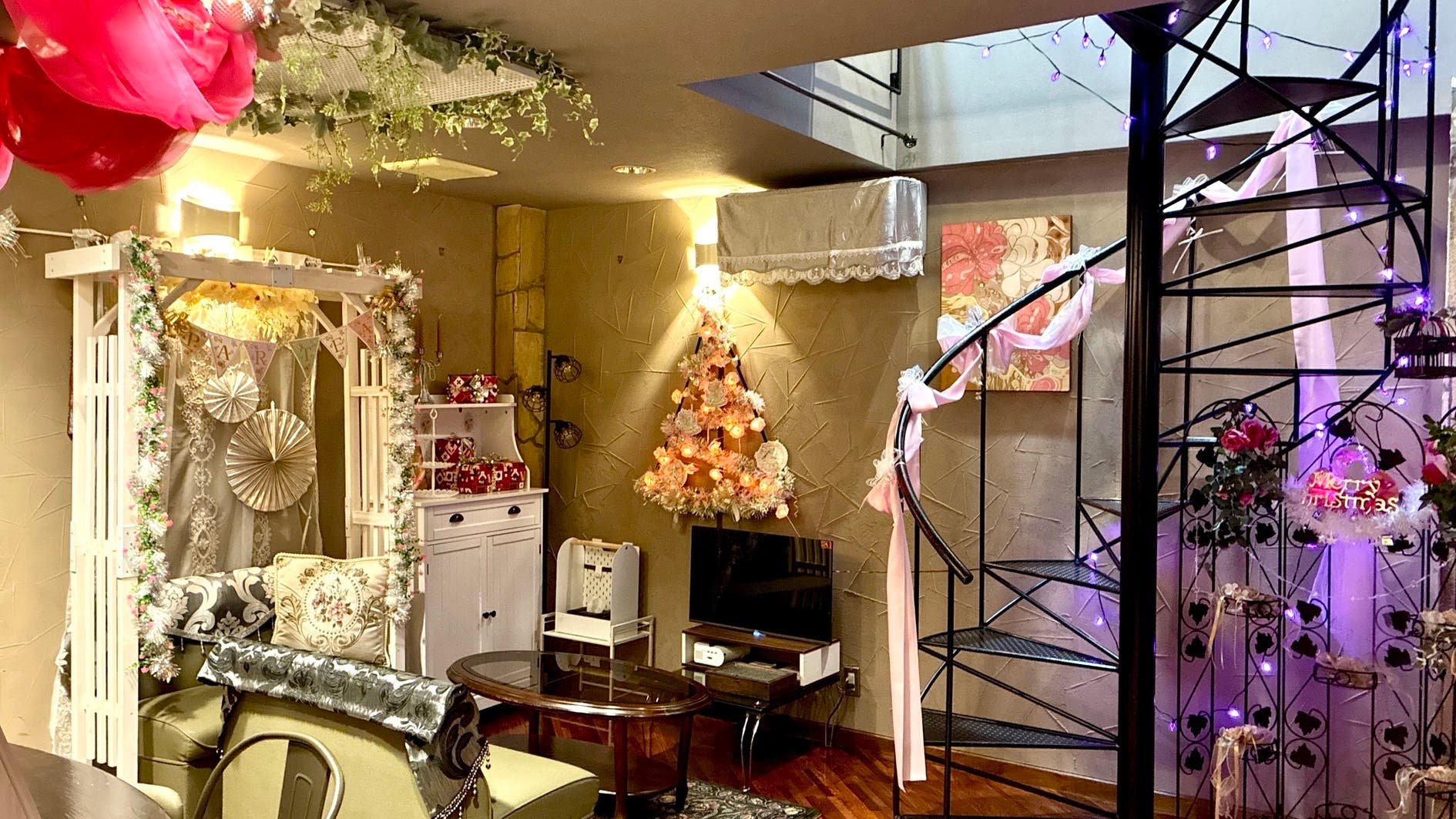 👗昭和記念公園近く🌼螺旋階段のあるハウススタジオ コスプレ撮影の写真1