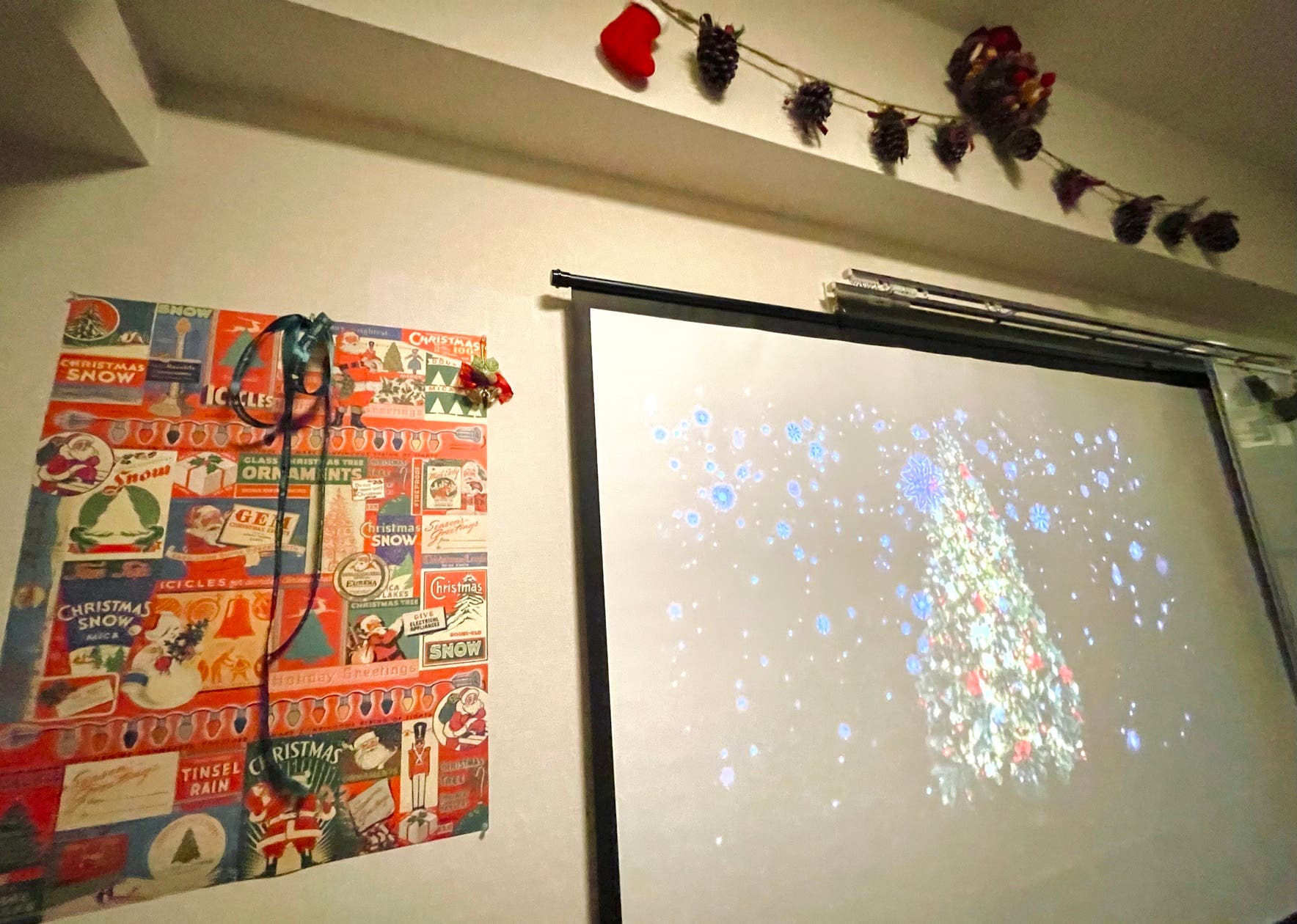 クリスマス装飾🎅【1日予約が得】新宿10分🍍ボードゲームやマダミスで遊べる個室空間🎲映画鑑賞や飲み会、おうちデートにも🍷の写真2