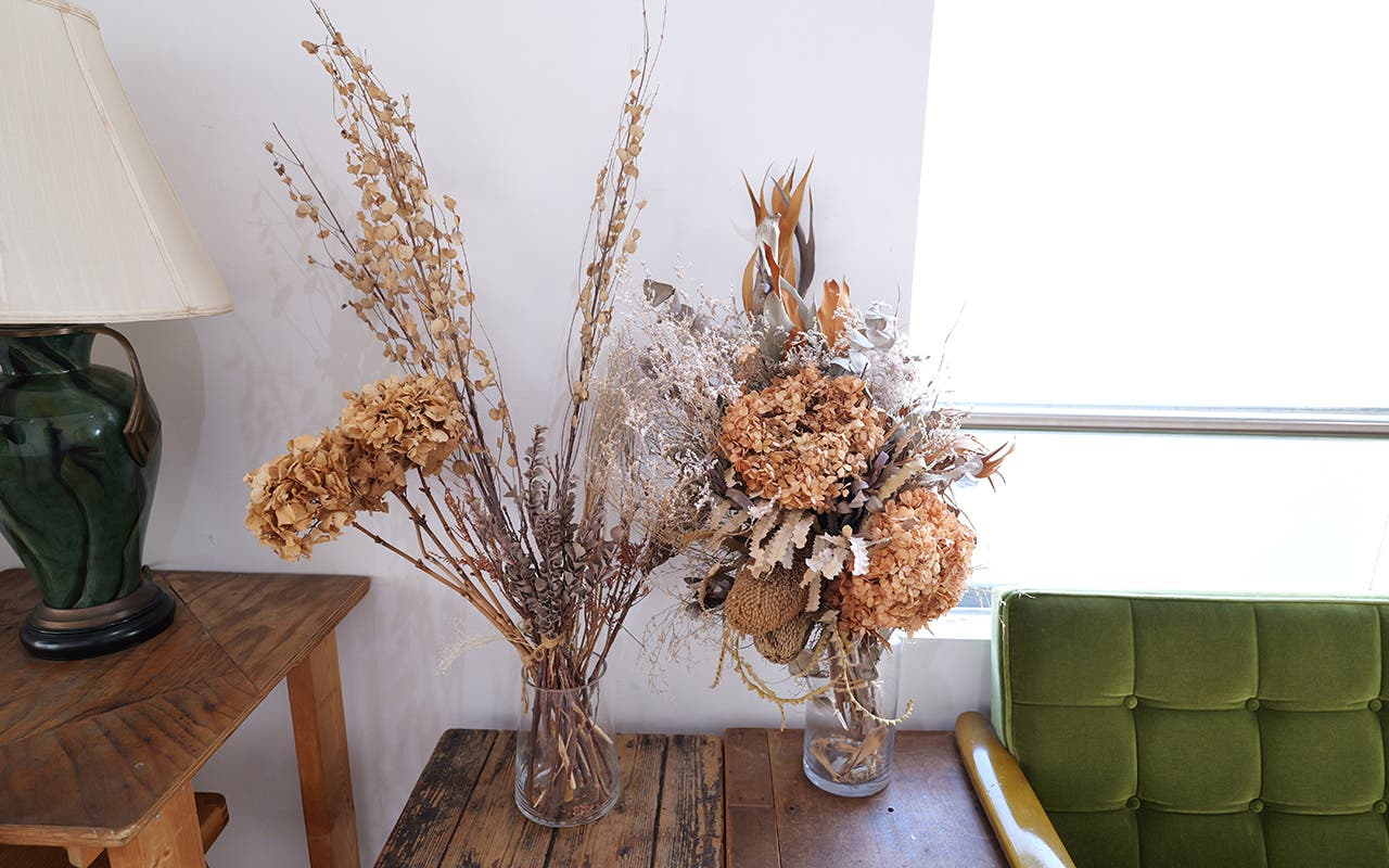 代々木ヴィンテージマンション内の自然光と木とドライフラワーに包まれたの空間の写真20