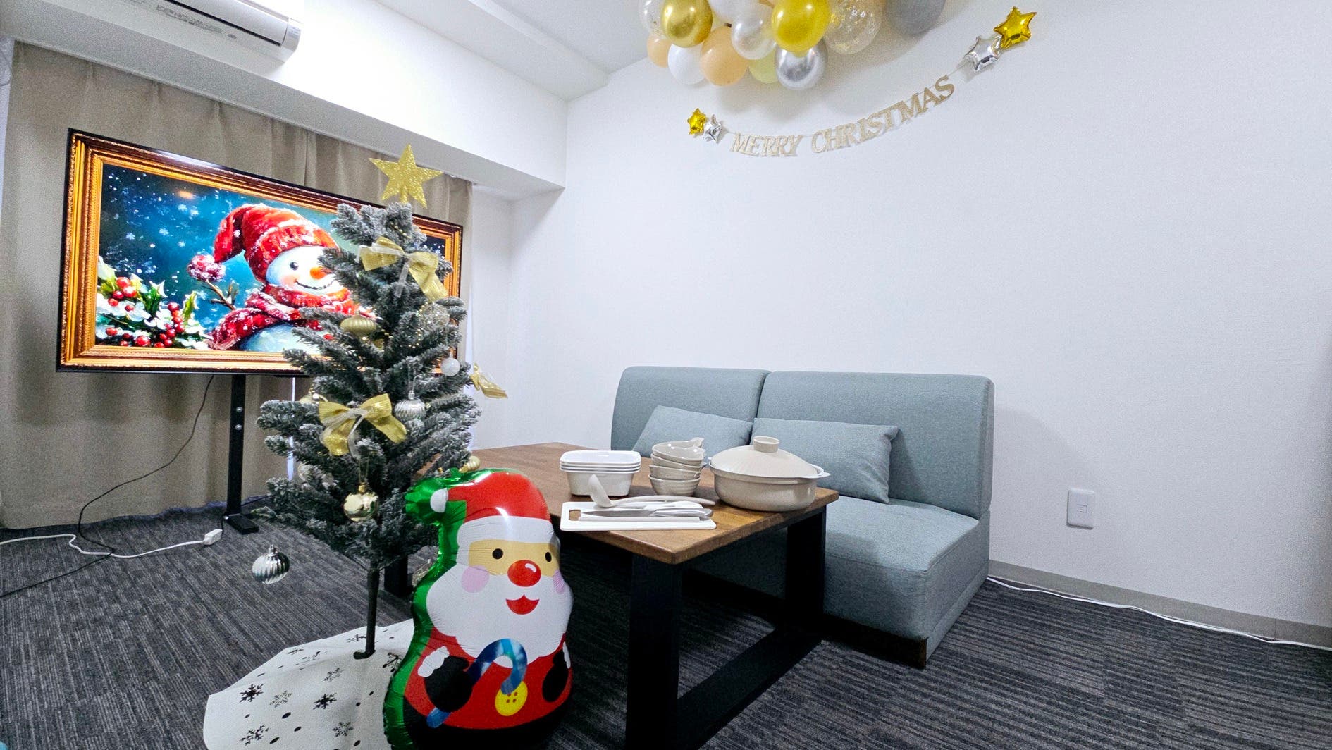 65インチ大画面テレビ📺24時間利用🉑クリスマスパーティー🎄🎁おうちスペースでリラックス✨の写真1