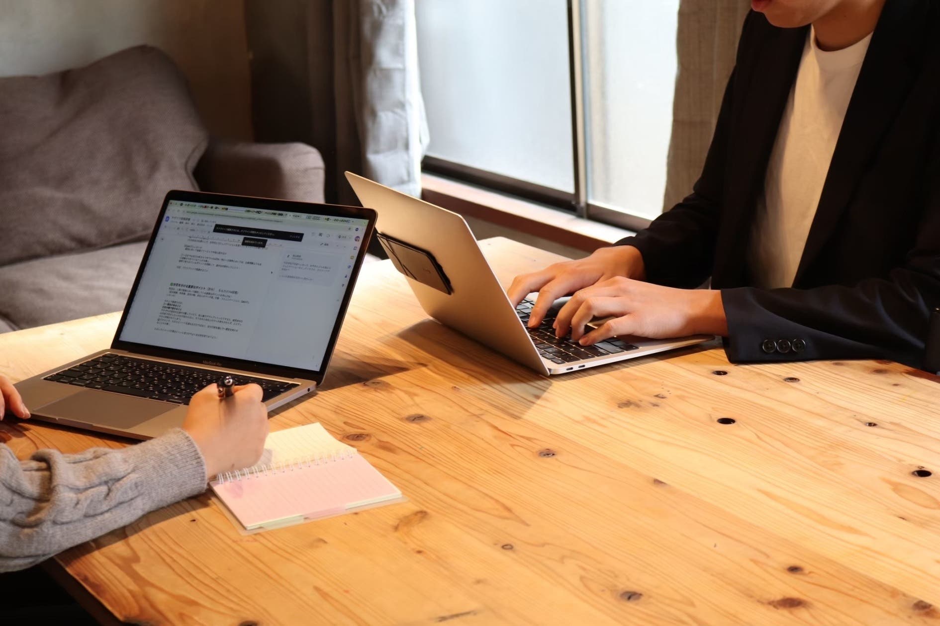 落ち着きのあるカフェのような会議/作業スペース｜1〜10名｜1h〜OK・Wi-Fi/電源完備の写真6