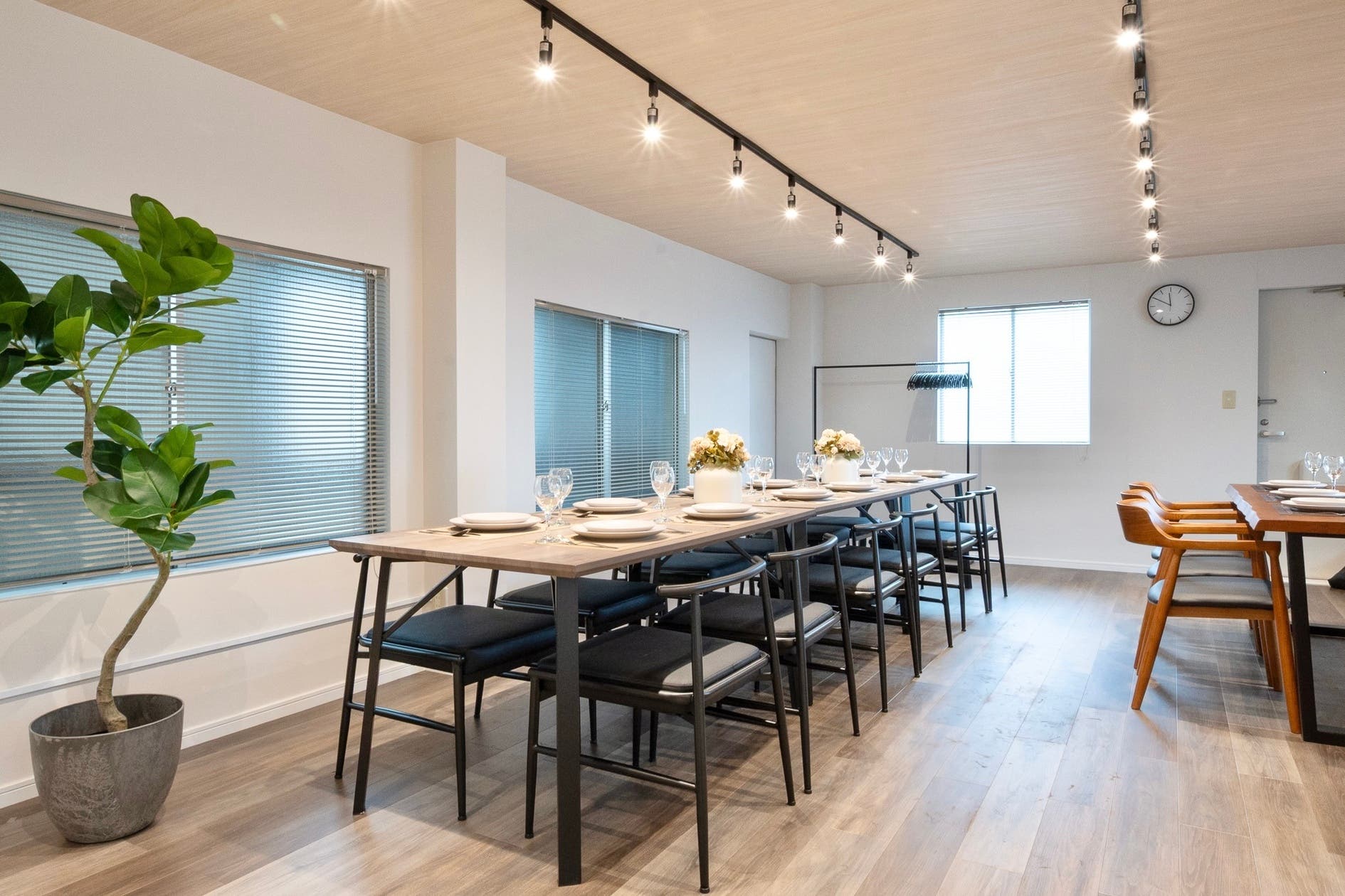 池袋駅南口4分🚃24H/最大40名着席🎉大画面プロジェクター🎬映画・大人気ゲーム機🎮おしゃれなケータリング♪の写真25