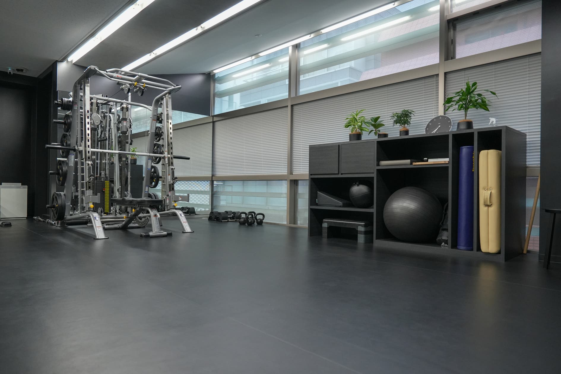 5種類のマシンを完備！半蔵門駅【徒歩1分】エリア最大級の広さ｜上質で洗練された空間の写真6