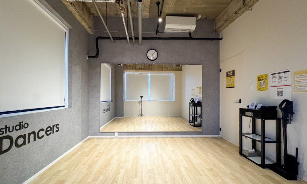 レンタルスタジオ ダンサーズ 宮崎店 Eスタジオ　当日予約可能！ダンスの個人練習やレッスンの開催に最適な多目的スペースですの写真1