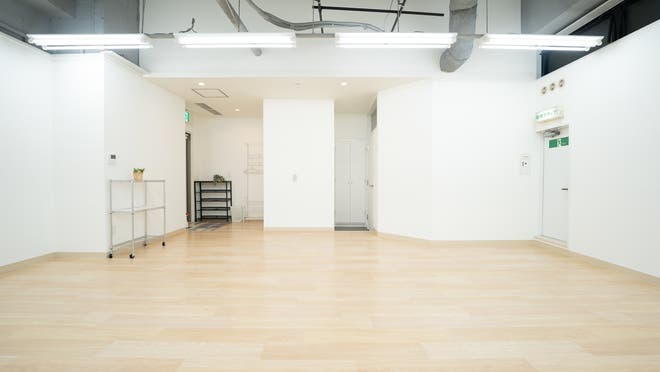 【浅草・南千住】地域最大級15名24時間OKダンススタジオ/広々地下スペース/Wi-Fi/LED照明/フィットネス、撮影などに!の写真8