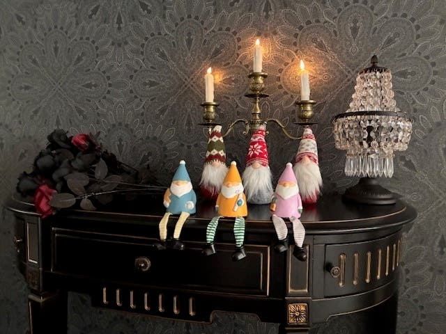 四谷３丁目駅徒歩３分/今月はクリスマス🎅🎄/自然光×白の空間/極みの黒/機材全て無料/13種の撮影シーン/都会の中の非日常の写真4