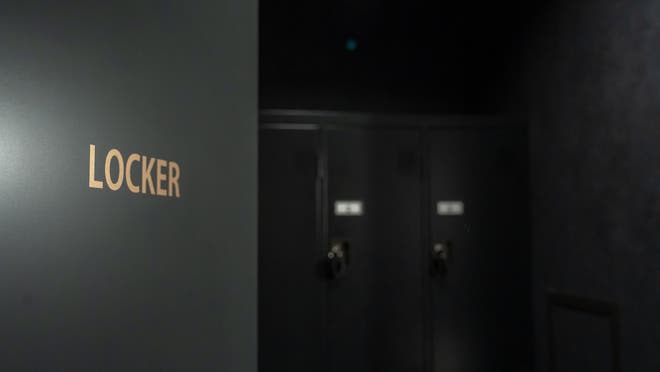 中目黒駅【徒歩3分】オープンスペース型キックボクシングジム|天井高3m超&トレーニングエリアも完備の写真11